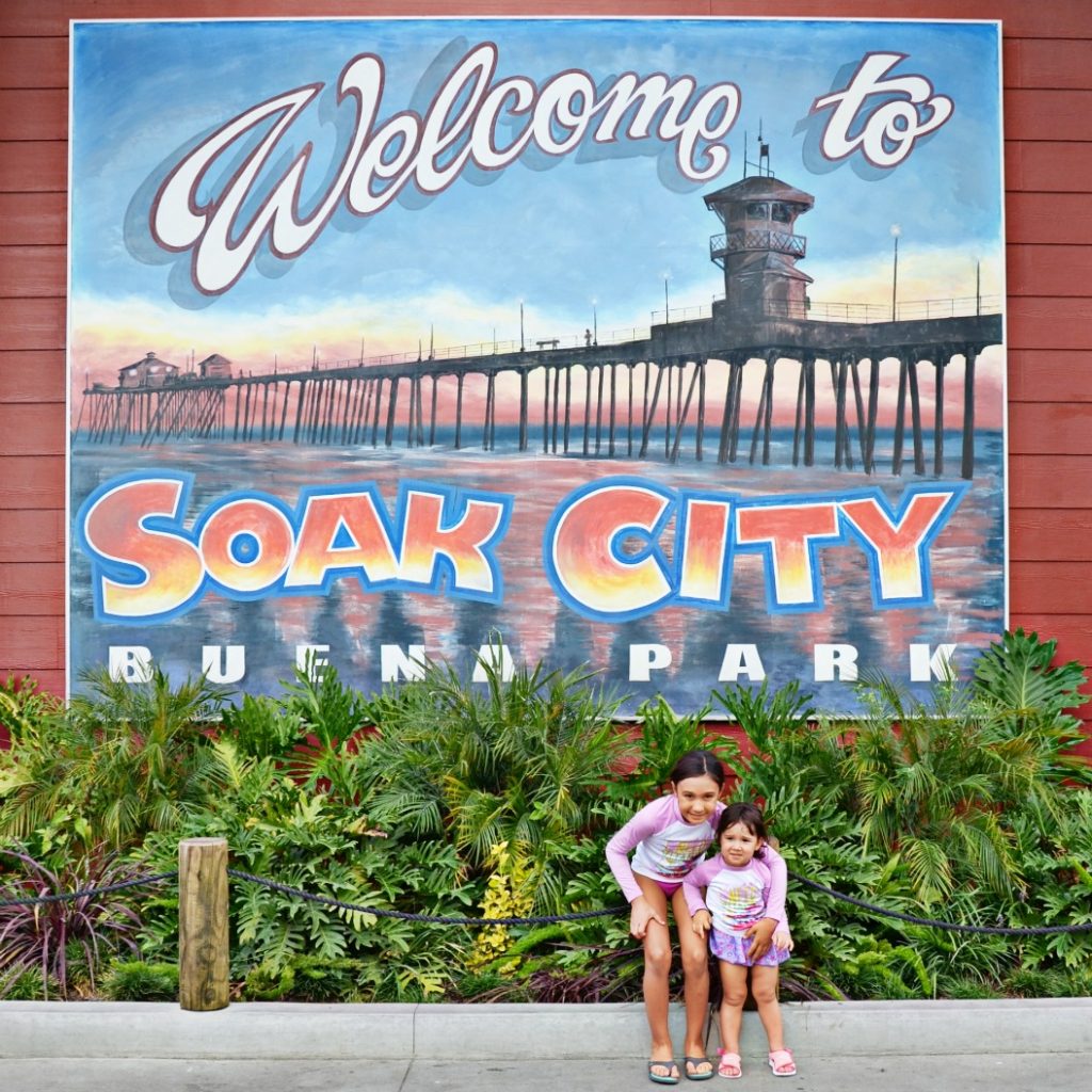 Tips for the Ultimate Knott's Berry Farm Vacation - Brie Brie Blooms