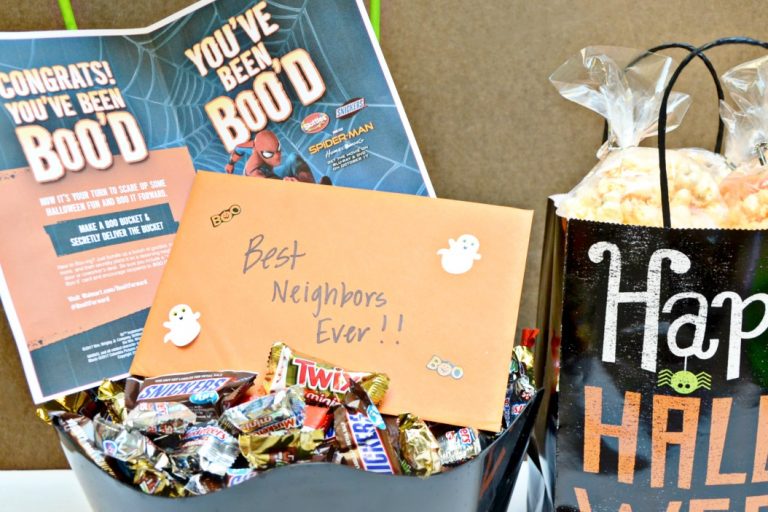 How to BOO your Neighbors | Glow in the Dark BOO Kit - Brie Brie Blooms