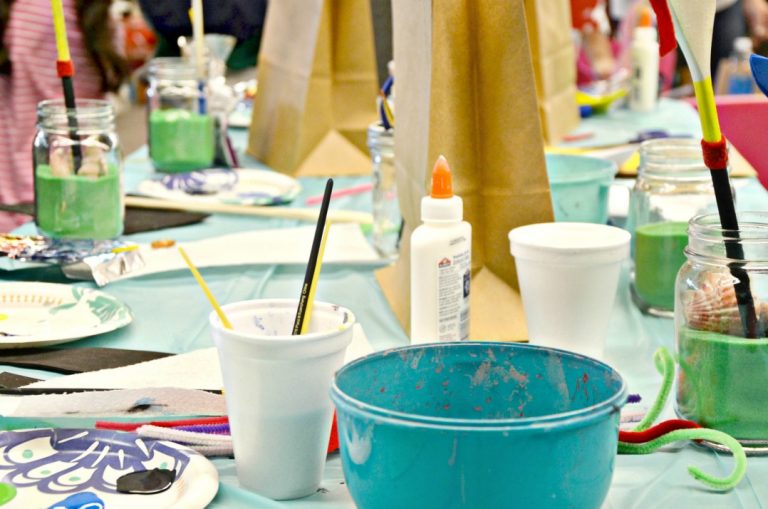 Craft Party | Arizona Birthday Party at Marketplace 42 - Brie Brie Blooms