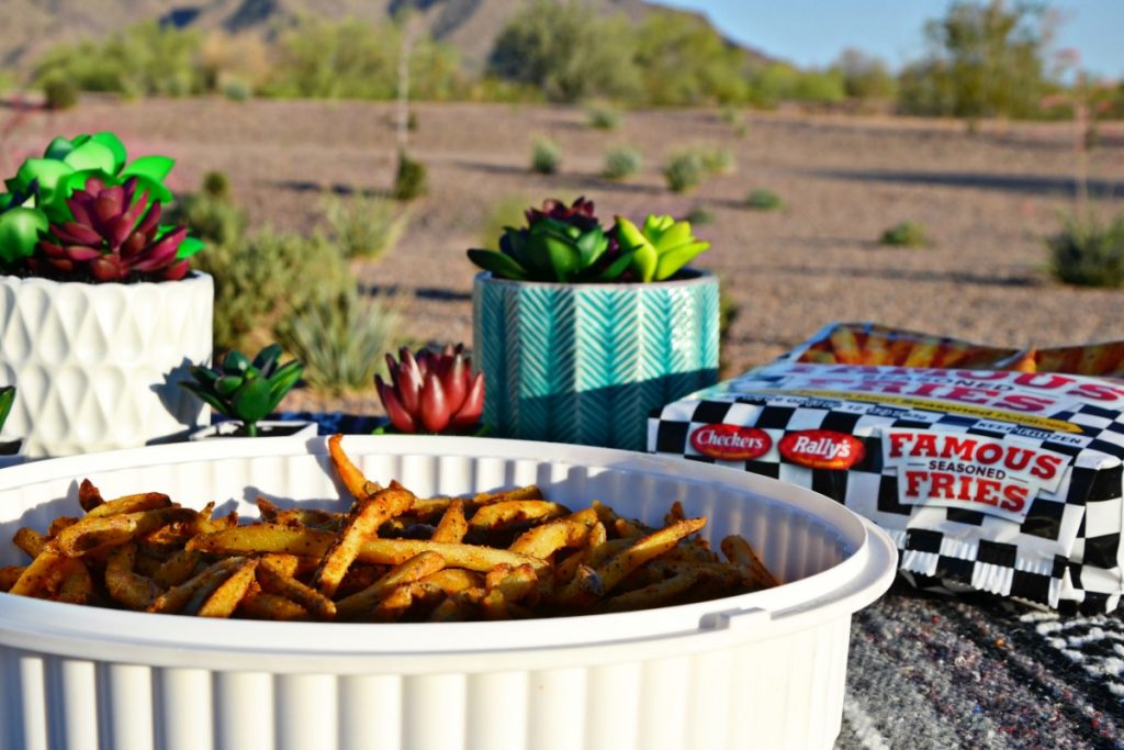 Dinner in the Desert | Burger Bar Party - Brie Brie Blooms