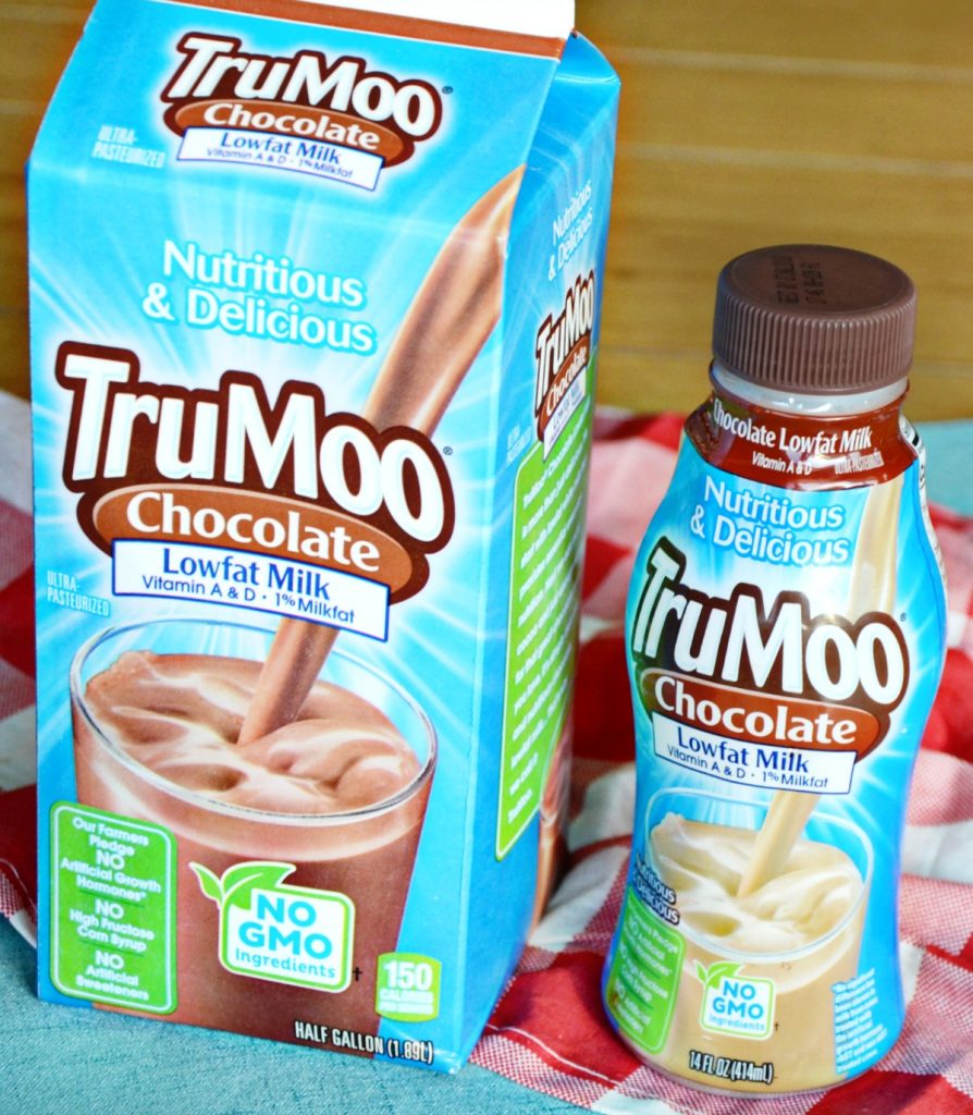 Cow Bagel | Easy Kids Snack Idea - Brie Brie Blooms