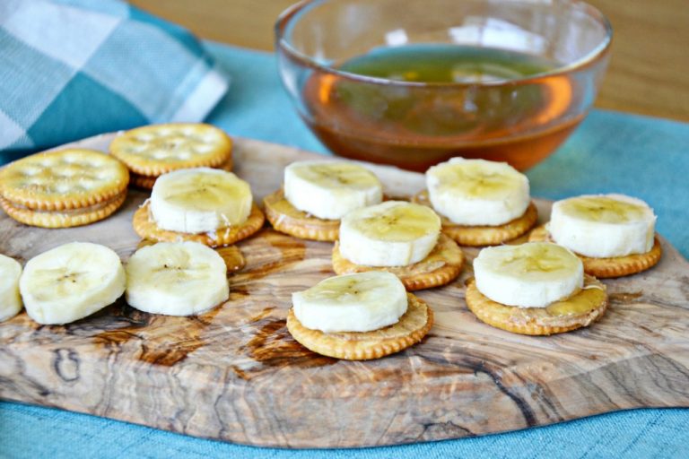 Lunch Box Ideas | Cracker Sandwich Stackables - Brie Brie Blooms